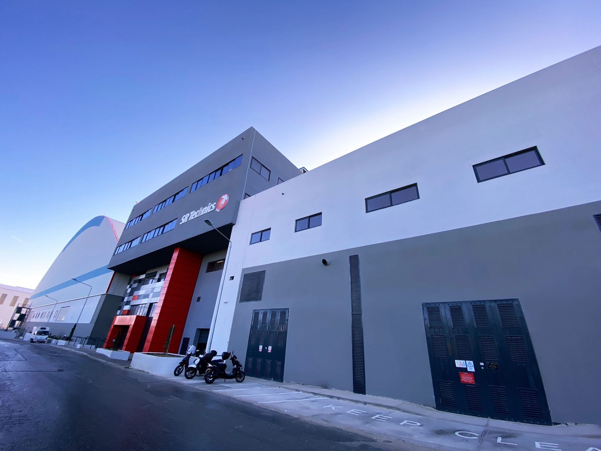 SR Technics, Construction of a Maintenance Repair & Overhaul (MRO ...